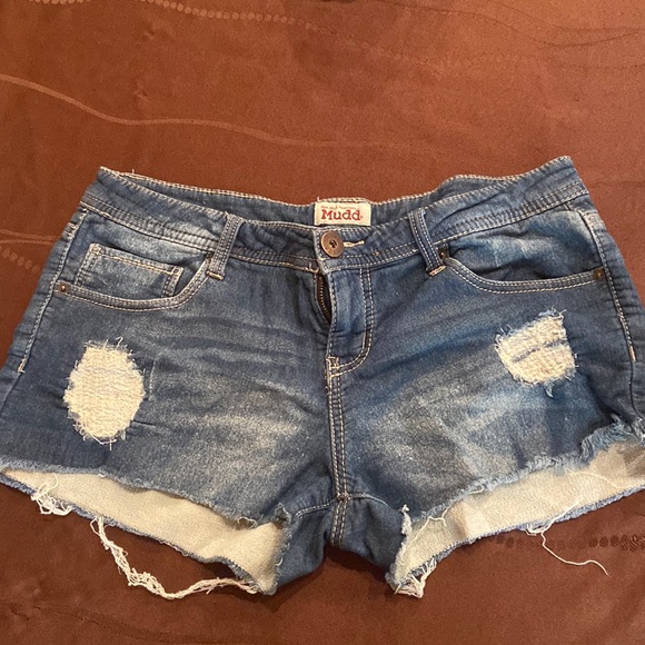 Mudd | Shorts | Mudd Super Cute Distressed Short Shorts | Poshmark